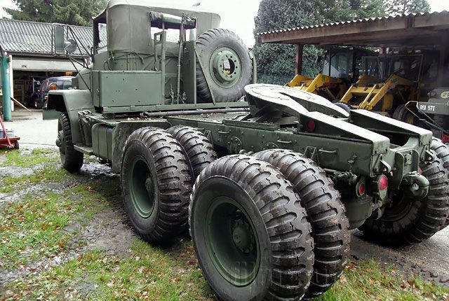 Reo Kaiser M52a2 von 1965 mieten - 3359 | film-autos.com